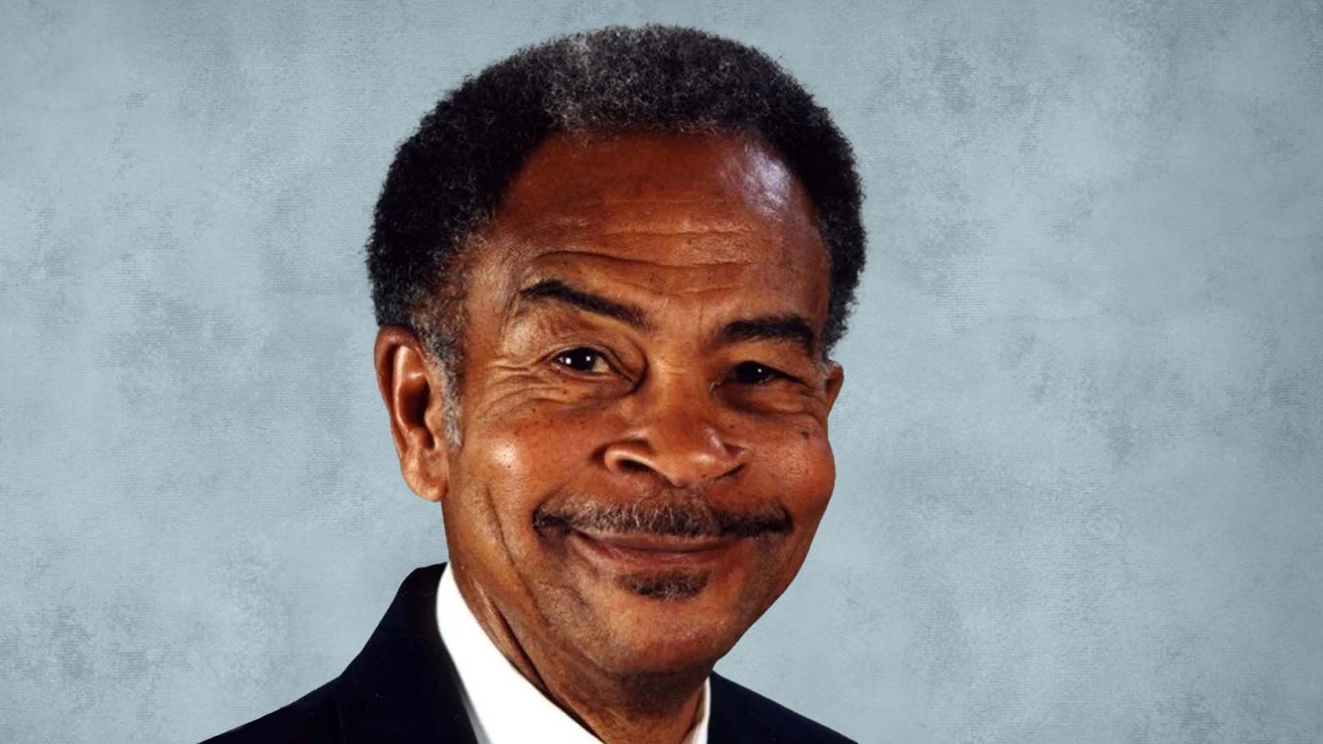 Homenaje a Leon Young